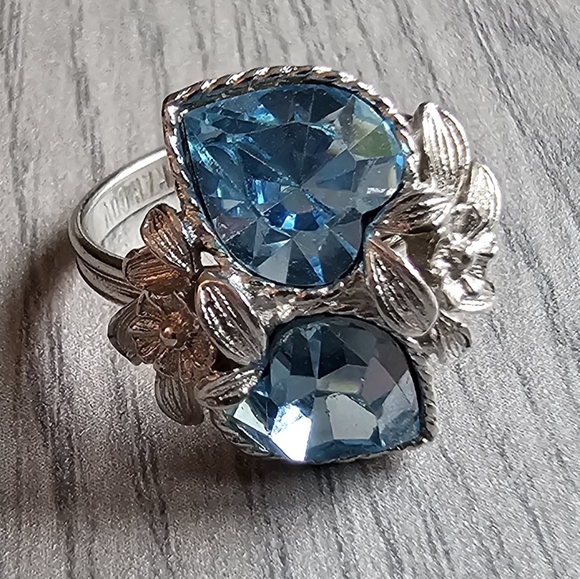 Sarah Coventry | Jewelry | Vintage 2 Hearts Ring | Poshmark